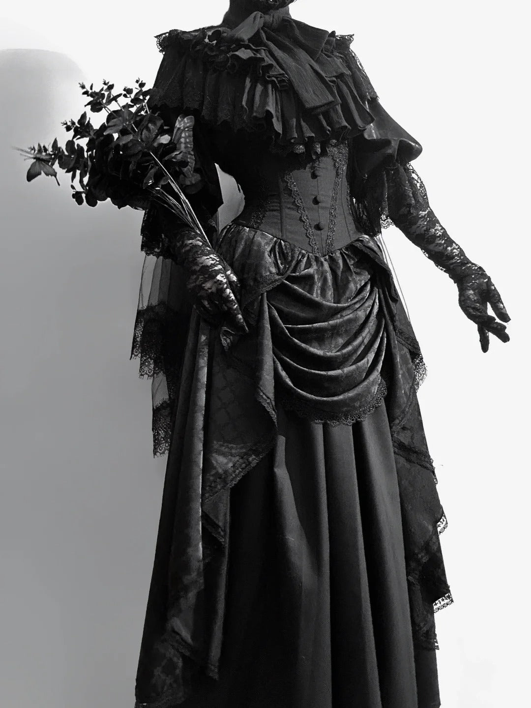 The Allure of Gothic Fashion: A Timeless Journey – lkbird