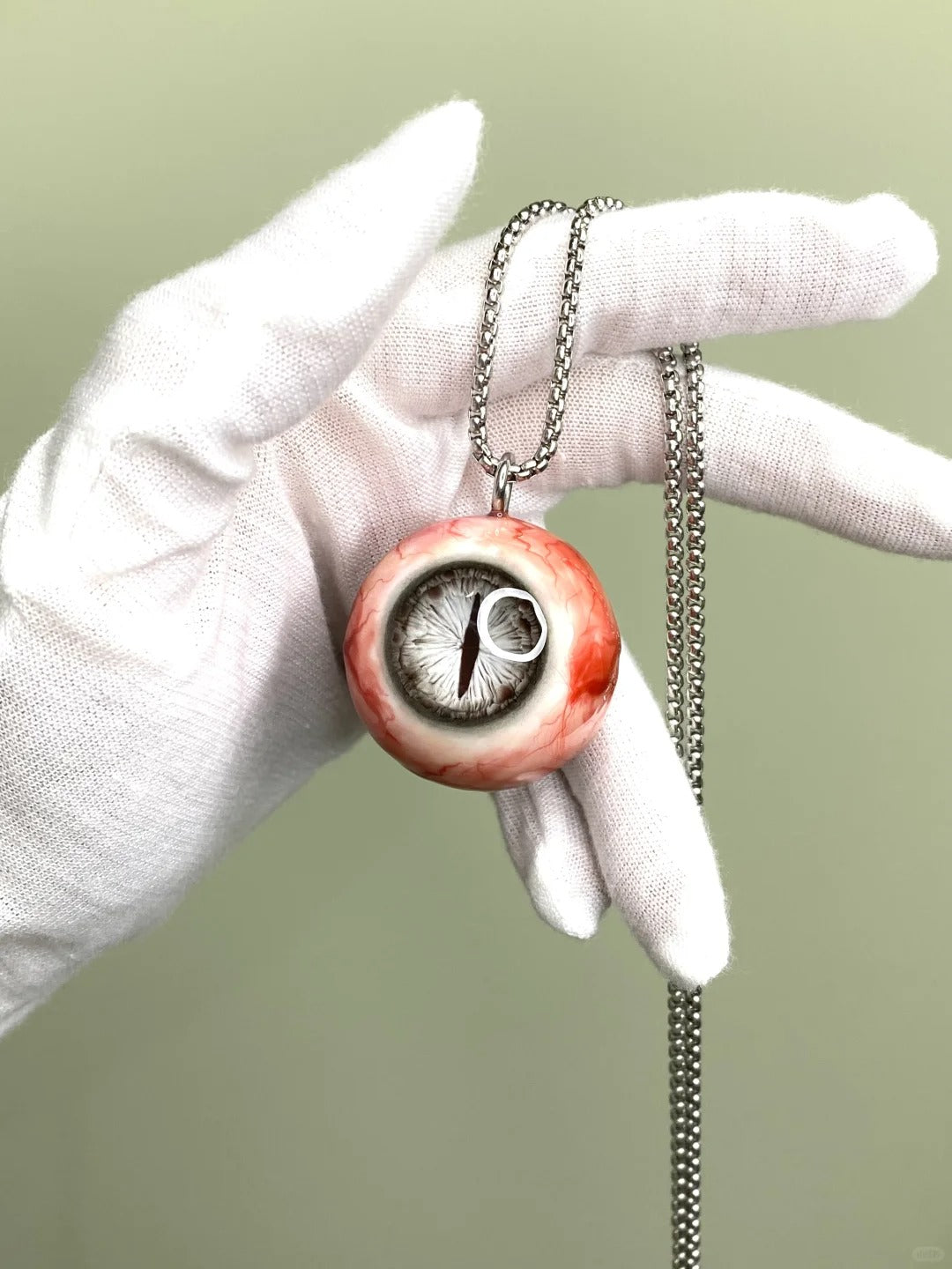 Silent—Eye Pendant – lkbird